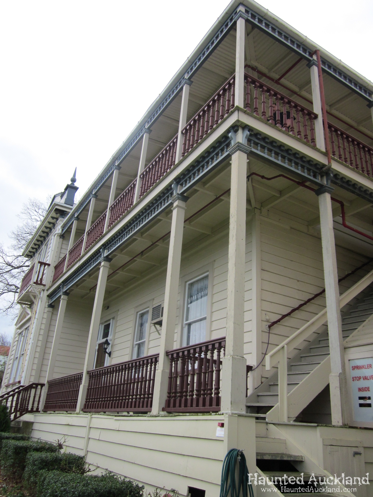 Mokena Boutique Hotel and Restaurant | Paranormal NZ